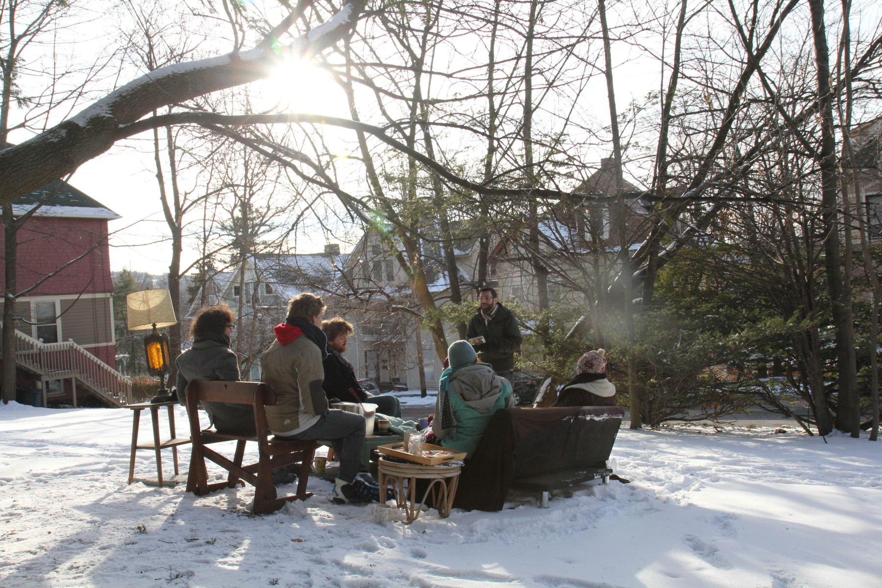 Snow Salon – LIA SUTTON